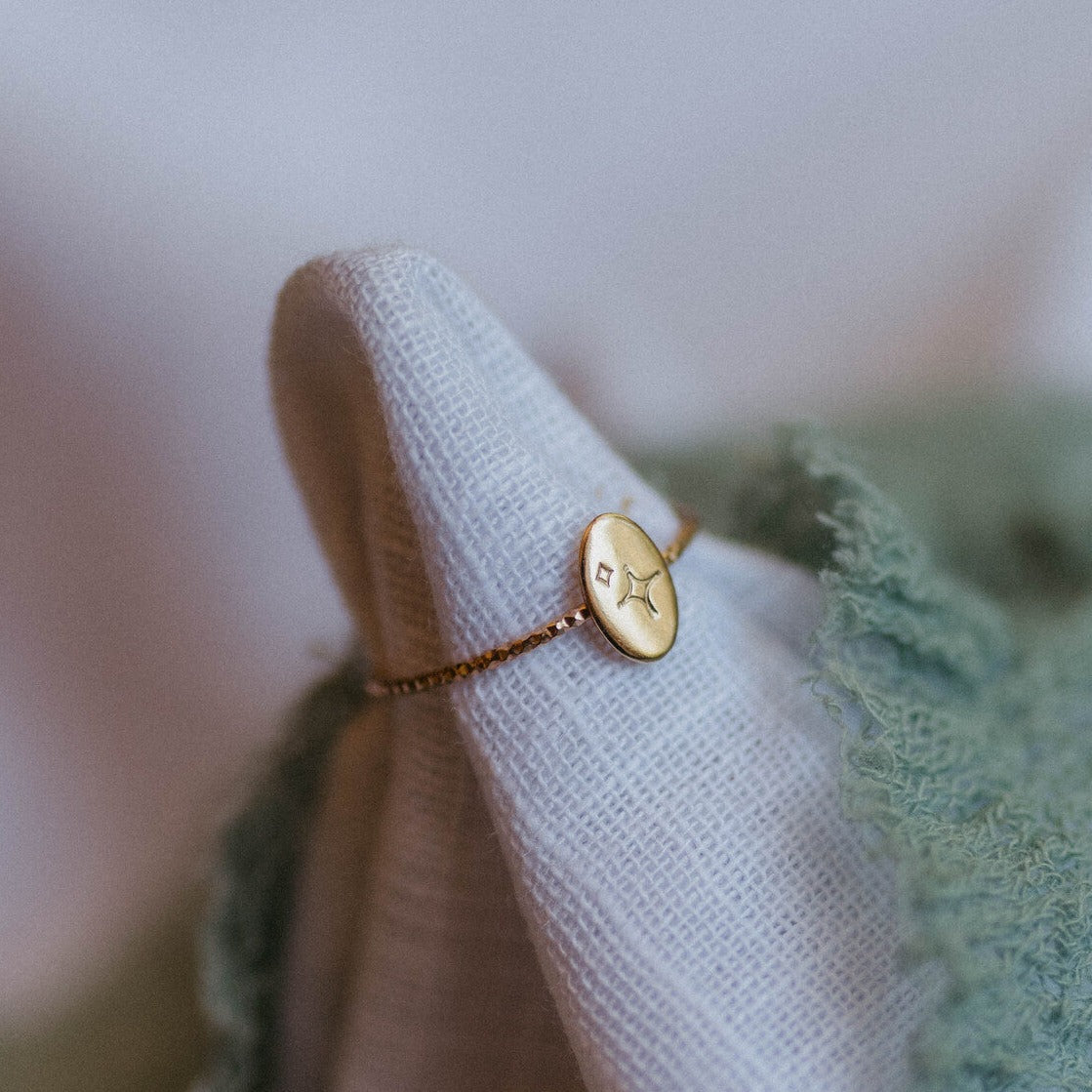 Astro Ring – Rising