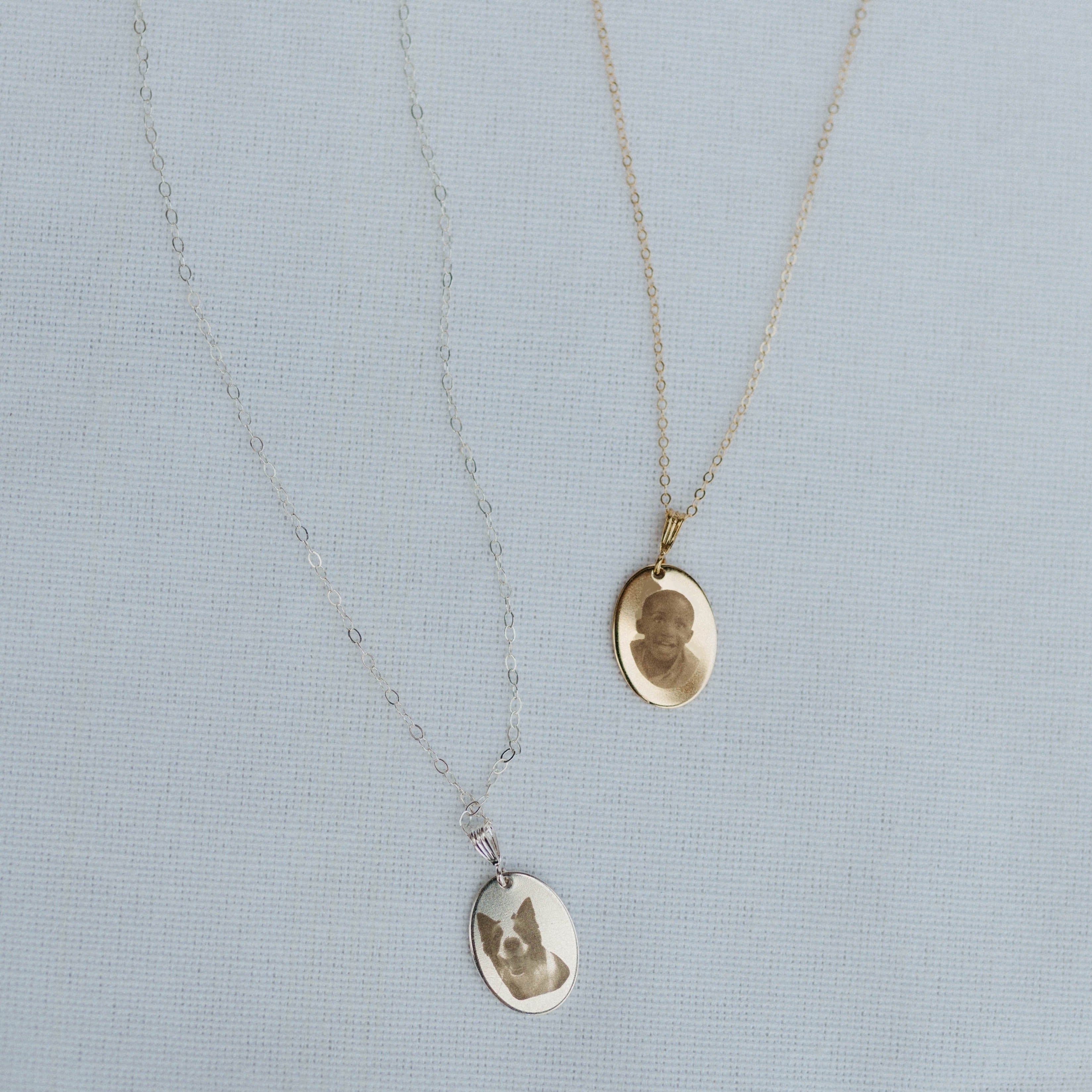 Portrait Pendant Necklace – Rising